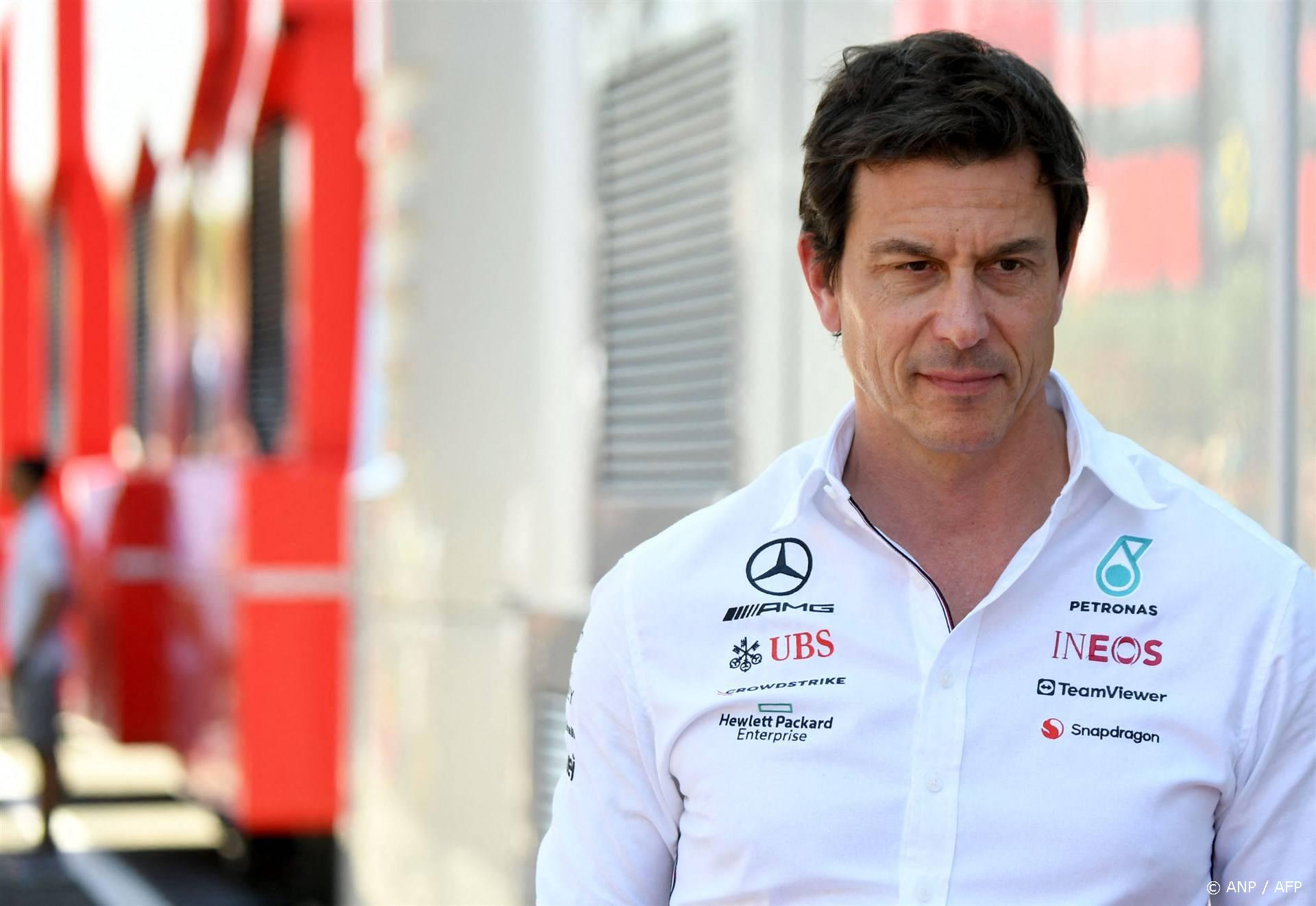 Toto Wolff blijft nog drie jaar teambaas Mercedes Formule 1