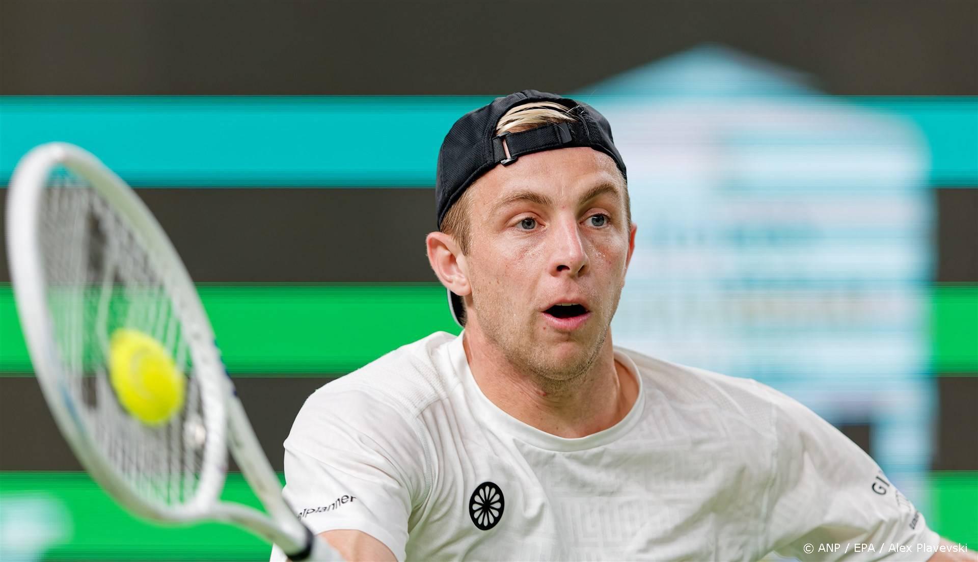 Griekspoor bereikt kwartfinale ATP-toernooi Stockholm na winst op Brit ...