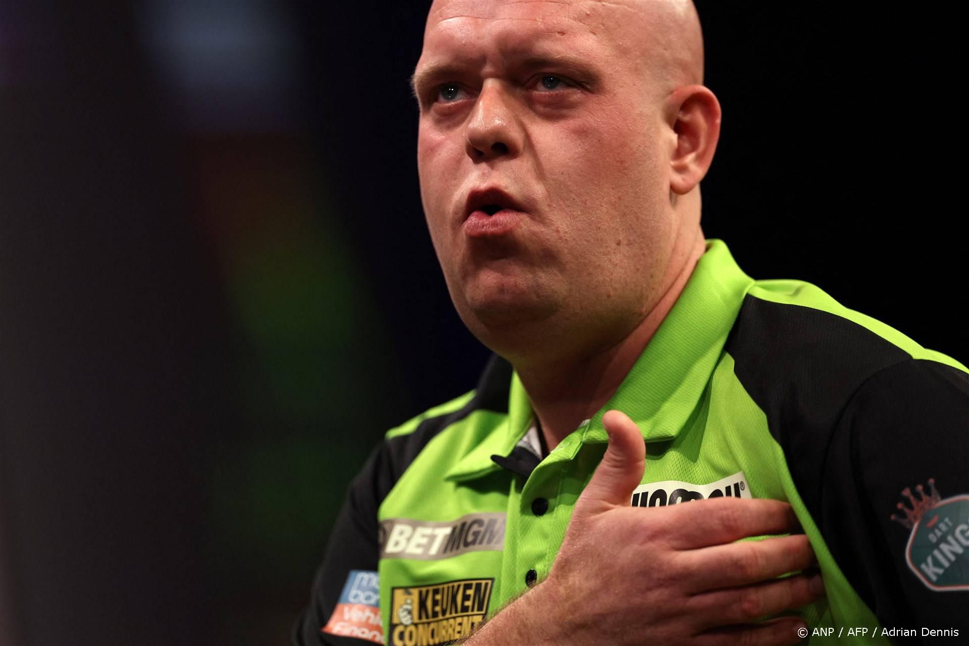 Michael van Gerwen start WK darts sterk met zege op Hurrell