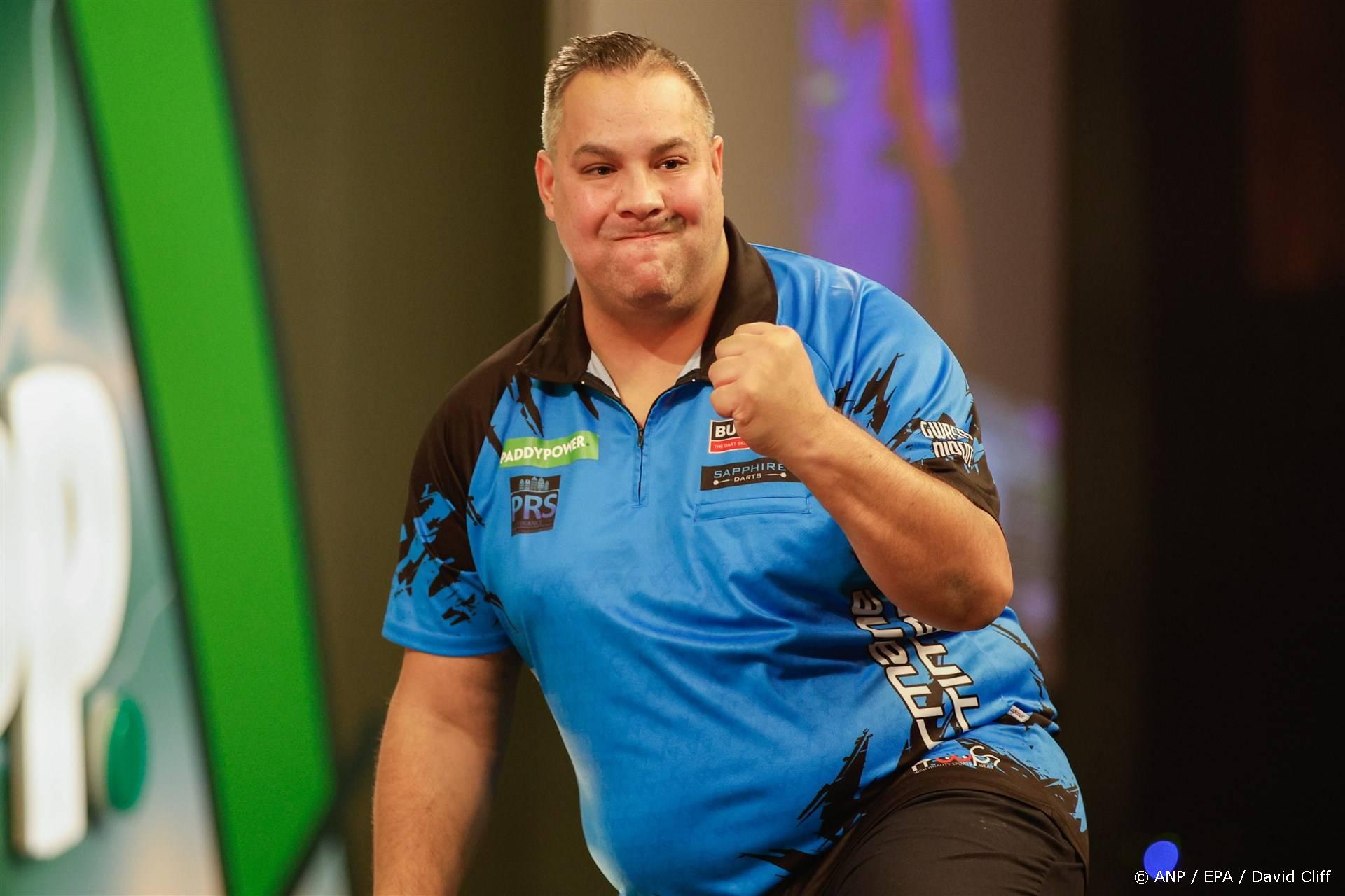 Jermaine Wattimena bereikt derde ronde WK darts na overwinning op James ...