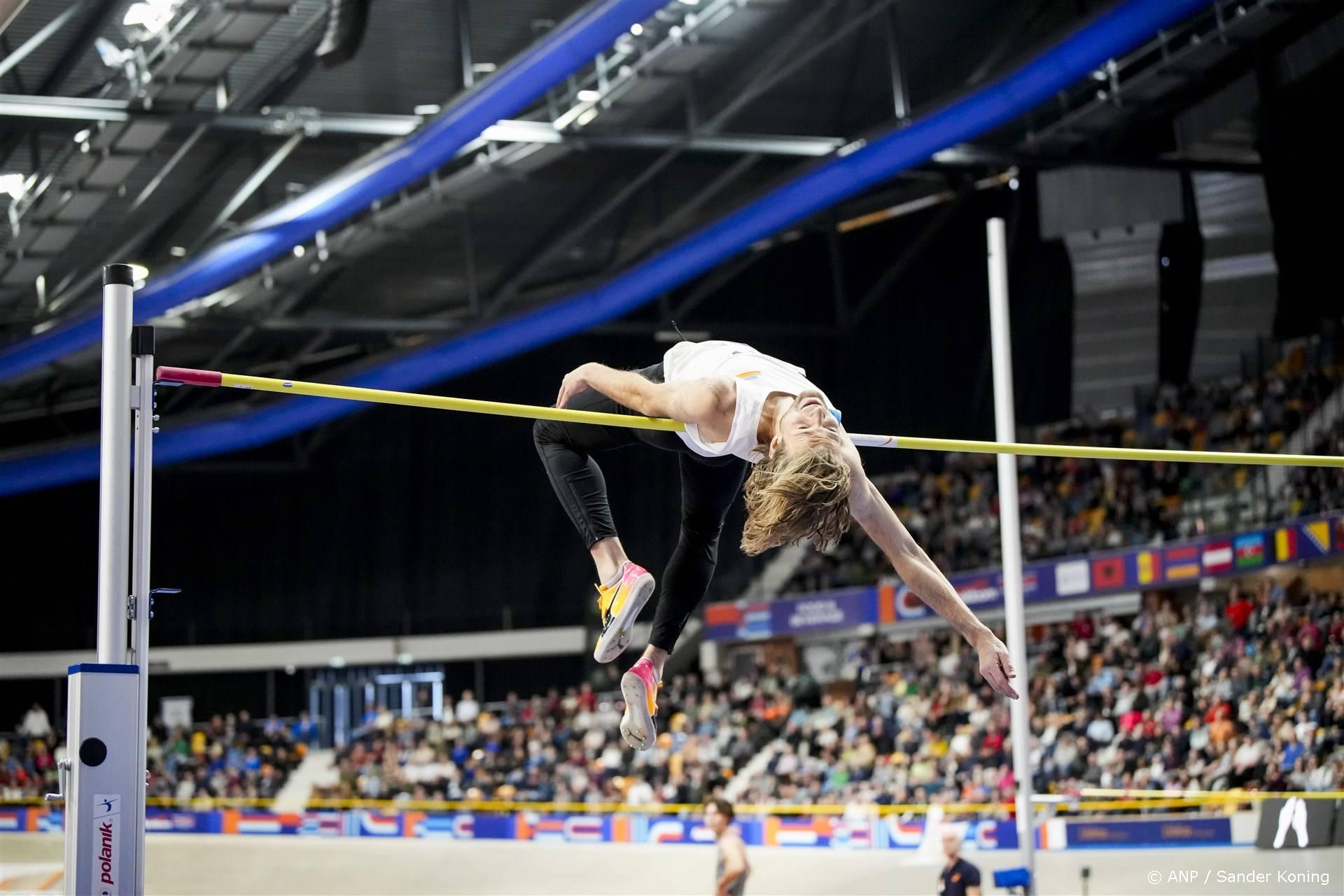 Douwe Amels verovert elfde Nederlandse indoortitel hoogspringen