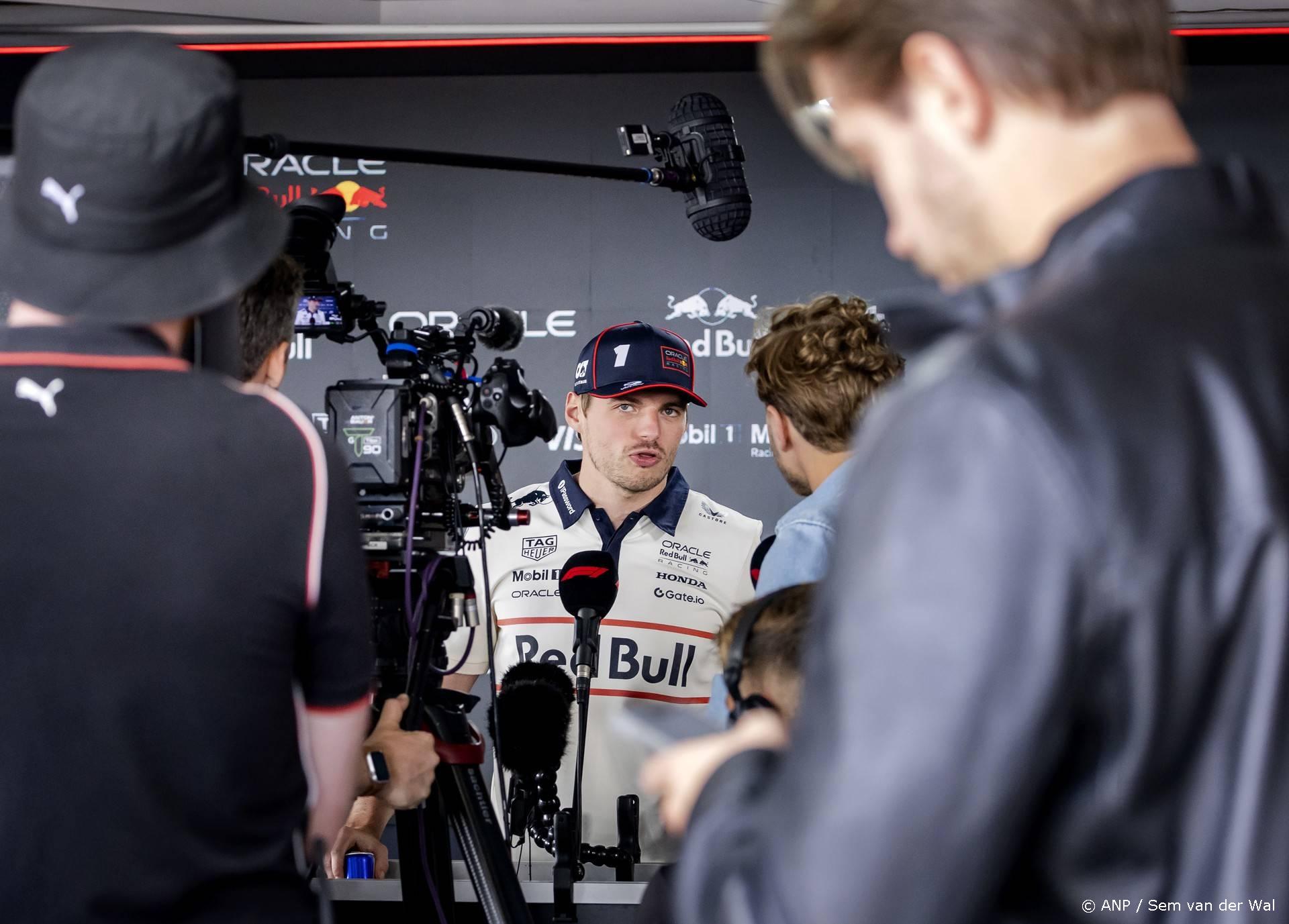 Verstappen reageert niet op geruchten over overstap naar Mercedes