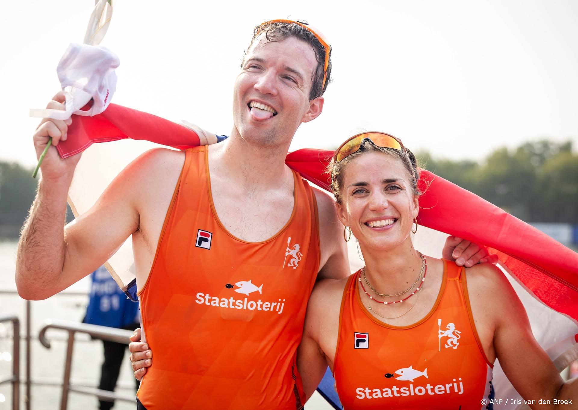 Nederlandse roeiers behalen zilver op WK gemengde dubbeltwee in Shanghai